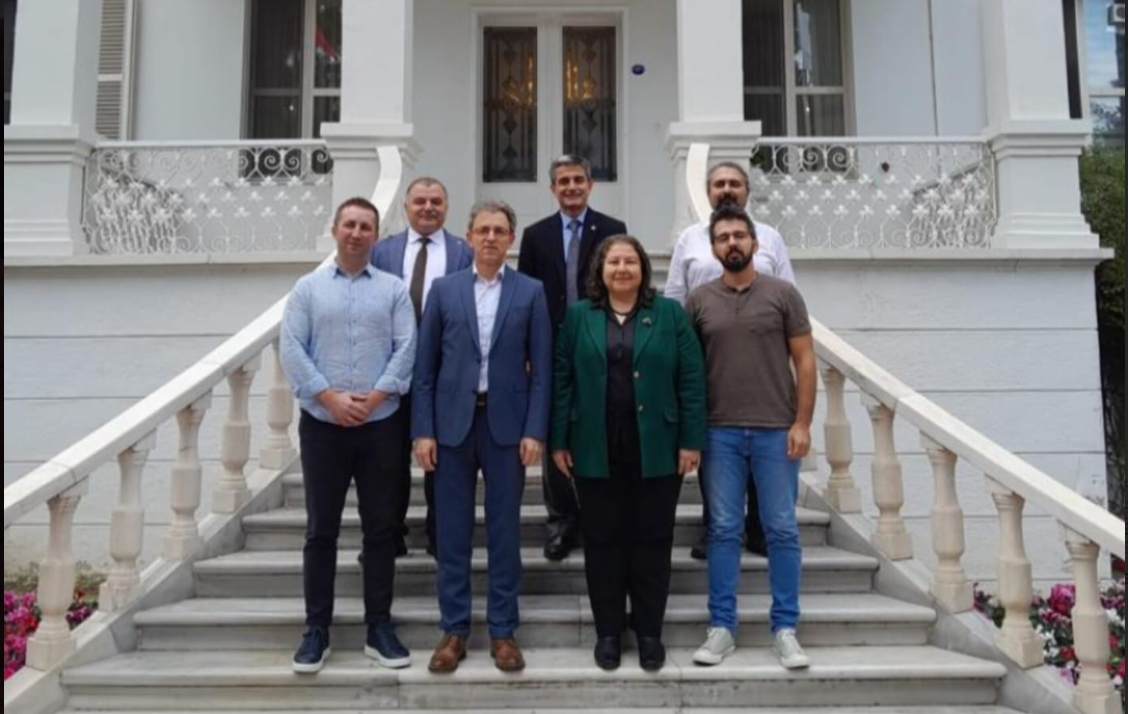 Fostering Academic Synergy: Strategic Collaboration Between the Faculty ...